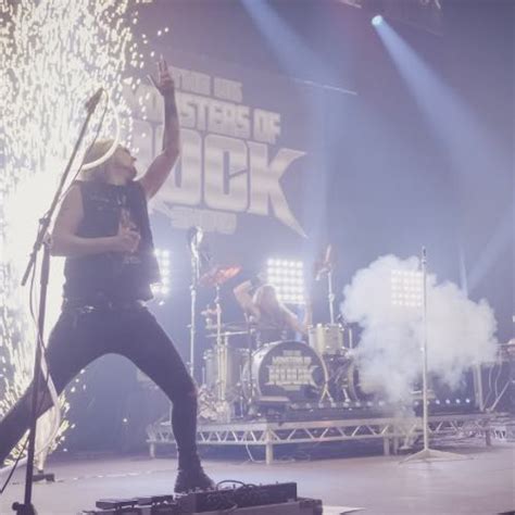 The Uk Rock Show Guns N Roses And Alice Cooper Live Concerts In Blackpool