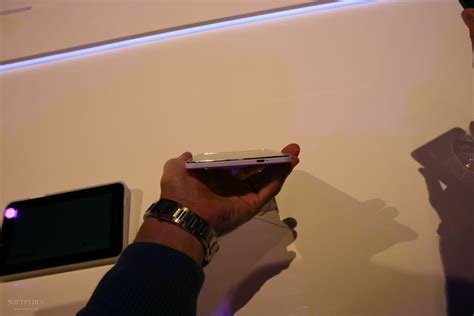 Hands On Huawei MediaPad X HD Tablet Takes On The Nexus IPad Softpedia