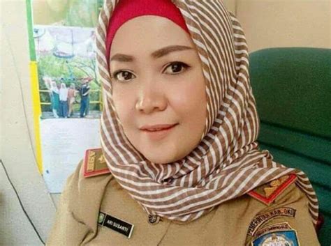 Ribuan Tenaga Honorer Masuk Daftar Dirumahkan