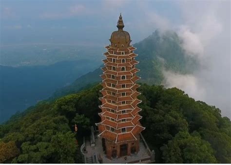 Vườn quốc gia Ba Vì Địa điểm trốn khói bụi 4 mùa