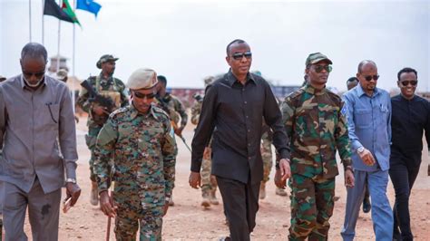 Raiisul Wasaare Xamse Cabdi Barre Oo Ballidoogle Tababar Ugu Soo Xiray Ciidamo Katirsan Danab