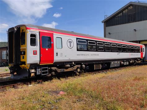 Oo Gauge Class 153 And Class 155 Page 2 Heljan Rmweb