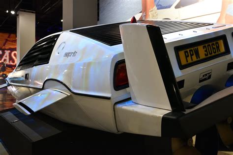 Bond S Lotus Esprit Submarine 2 Lotus S1 Esprit Submari Flickr