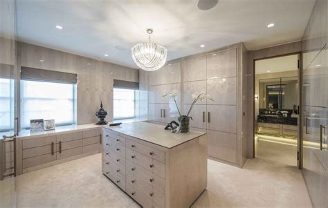 Luxurious Seven Bedroom Home In Hampstead London