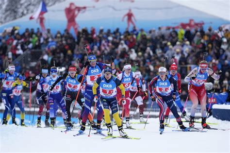 Женската щафета на България зае четвърто място на Европейското първенство по биатлон в Италия