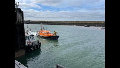 Barry Dock Rnlis Shannon Class Lifeboat Launches On Service For The