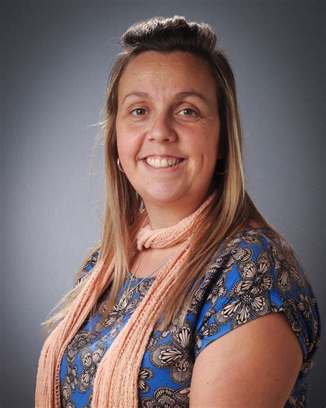 Danielle Mortimers Instagram Twitter And Facebook On Idcrawl