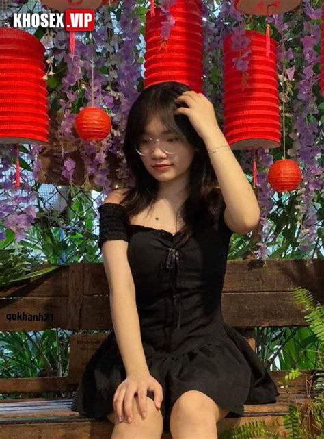 Chịch Gái Xinh Thích Bdsm Chảy Nước Lồn Trắng Xóa