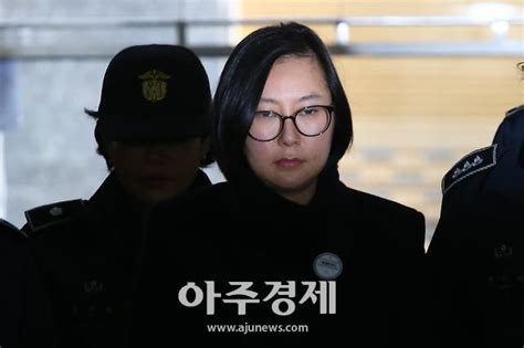 ‘친모 청부살인 여교사 불륜남은 김동성김동성에 외제차·명품시계 선물공세 아주경제