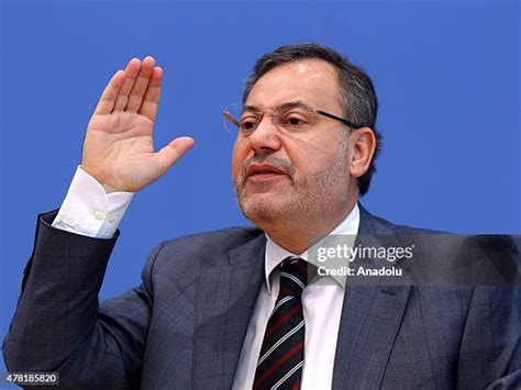 Ahmed Mansour Journalist Photos And Premium High Res Pictures Getty