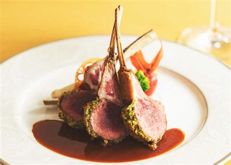 はまだふくこの発見！ 料理とお酒のベストマッチング！ Vol69〈万平ホテル〉春の軽井沢を彼女と楽しむなら、130年続く〈万平ホテル