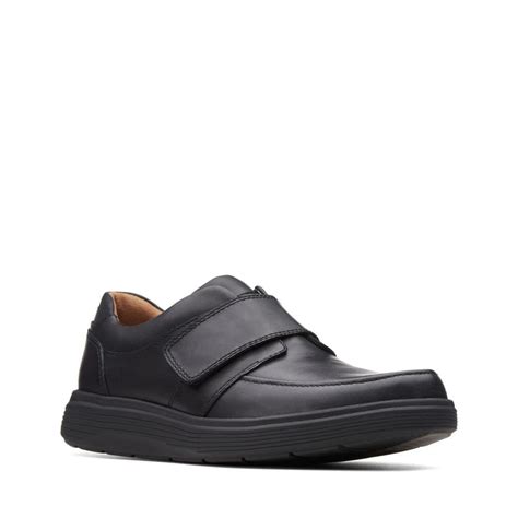 Clarks Un Abode Strap Men S Unstructured Wide Fitting Shoes Black