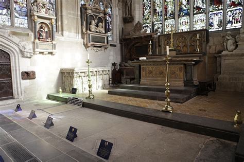 უილიამ შექსპირის “საფლავის ეპიტაფია” Genia Ge