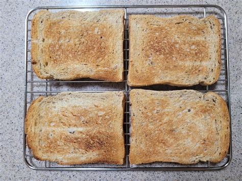 든든한 한 끼 식사 잡곡식빵 샌드위치 간편 클럽 샌드위치 만들기