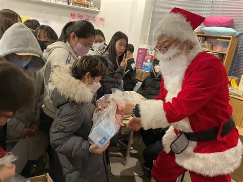 20221223 밥놀식당 싼타잔치 헝겊원숭이 운동본부