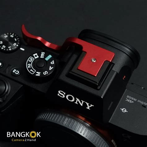 thumb up รองนิ้ว a72 a73 a7r3 a9 2สี แดง ดำ มีน๊อตล๊อก ปรับแน่นได้
