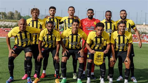 موقع سعودي نجم الاتحاد الجديد يستفز جمهور الهلال تصرف مثير يشعل