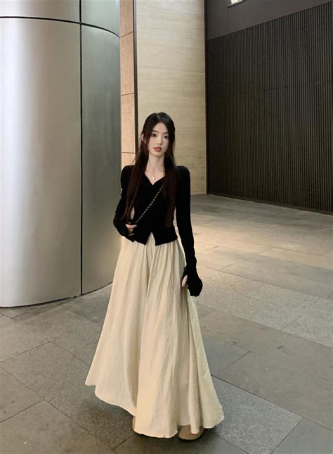 가을 3size 하이웨스트 허리밴딩 셔링 주름 루프핏 A라인 플레어 롱팬츠 치마바지 롱스커트 베이직 캐주얼 러블리 일상룩 캠퍼스룩 등원룩 학부모룩 편안한 간절기 데일리룩