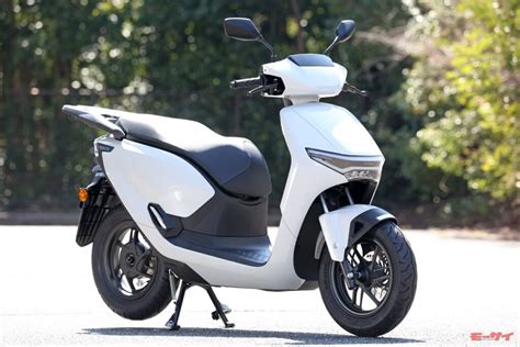ホンダ、原付二種電動スクーター「cuv E」を発売。公称航続距離は57kmだが、 開発エンジニアによれば「日常ではもっと伸びるかも」