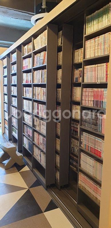 만화카페 폐업 진열장 판매 학생서재사무용가구 중고나라