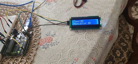 Portable Temperature And Humidity Sensor With Dht11 Ide 2x Arduino