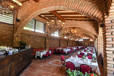 Во кафулиња и ресторани не мора да седат само двајца на маса Radar Mk