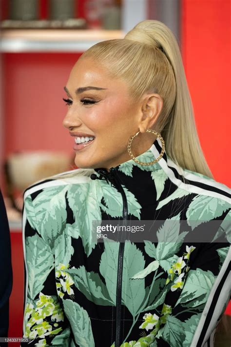 Pin By Dali Micheanu On Gwen Stefany Gwen Stefani Style Gwen Stefani