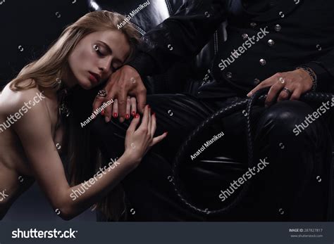 Pareja En Acción De Bádsm En Foto De Stock Editar Ahora 287827817