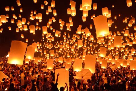 The Magic Of Yee Peng Festival In Thailand Pics