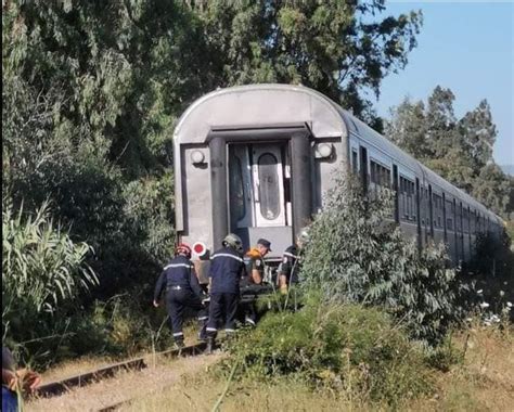 بجاية هلاك شخصين و جرح ثلاثة آخرين في حادث اصطدام بين قطار و جرار
