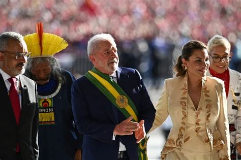 Rosángela Da Silva La Primera Dama De Brasil Hace De La Moda Una