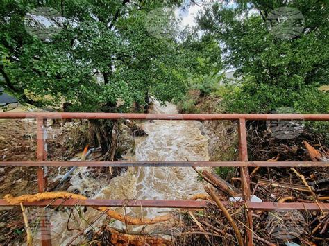 Водата от чешмите в засегнатите райони от наводнението в Община Царево