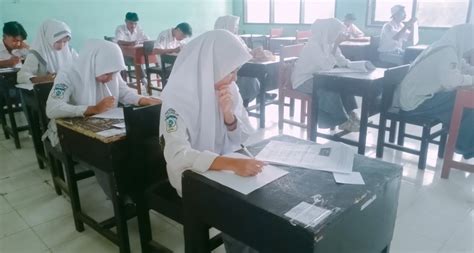 Smkn 3 Selong Menggelar Ujian Sekolah Untuk Kelas Xii Smk Negeri 3 Selong