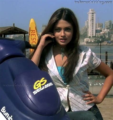Riya Sen Bollywood Actress Qym1 11 Hot Photo