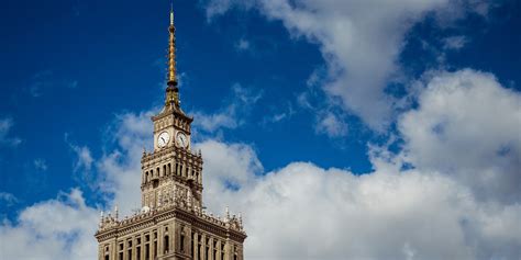 Polska gospodarka kurczy się Nowe dane GUS słabsze od wstępnych
