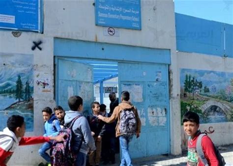 الأونروا تعلق خدماتها اليوم في مخيم عين الحلوة احتجاجا على انتهاك مبانيها