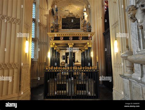 La Tomba Della Regina Elisabetta I Nell Abbazia Di Westminster Nel Centro Di Londra Immagini E