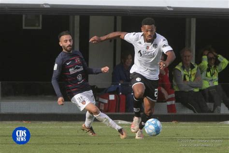 DAngelo Amian Ha Chiesto La Cessione Ma Gioca Moro E Cipot Per Me