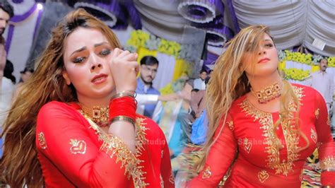 Meri Lagdi Kise Na Vaikhi Wania Khanzadi Dance Performance 2024