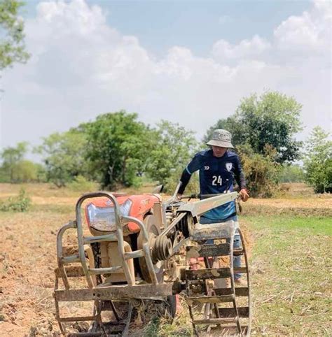 ប្រុសម៉ៅ ស្មោះស្នេហ៍