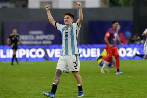 Scaloni Y Los Motivos De Una Convocatoria En La Que Piensa En El Recambio Y Mira De Reojo A La