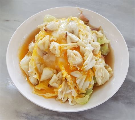 กะหล่ำปลีผัดไข่ข้นเนื้อปู ร้าน แม่กลองหัวปลาหม้อไฟ คลองขวาง