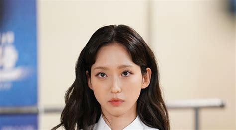 ハン·ジヒョンインスタ チャールズニュースとユーモア