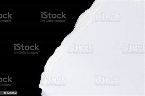 검은 색 고립 된 배경에 흰색 종이 조각 0명에 대한 스톡 사진 및 기타 이미지 0명 가장자리 거리 Istock