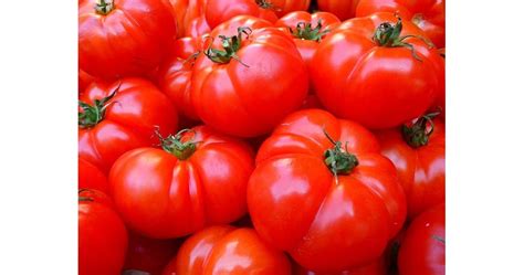 Доматите поскъпнаха с 19 а краставиците с 6 на сто