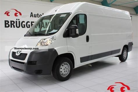Peugeot Boxer L H HDI LH Box Seater Box Type Delivery Van High Photo And Specs