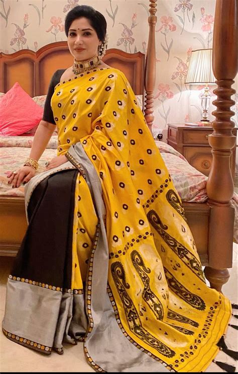 Rukhmila Zaman Tyaani Jewellery Llp