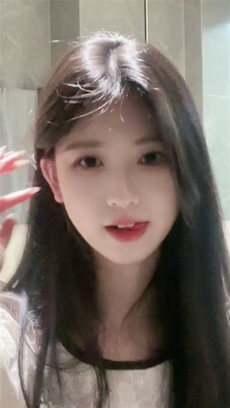 一口一个人类 美女观察收藏 美女观察收藏 哔哩哔哩视频