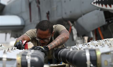 Dvids Images A 10s Locked And Loaded In Centcom Aor [image 2 Of 7]