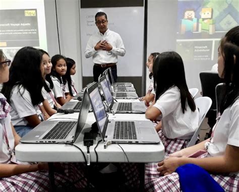 Accenture Expands Coding Tutorial To 15 Languages For Hour Of Code 2018